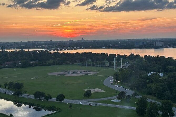 Sunset Helicopter Experience in Downtown Detroit - Who Will Love This Tour?