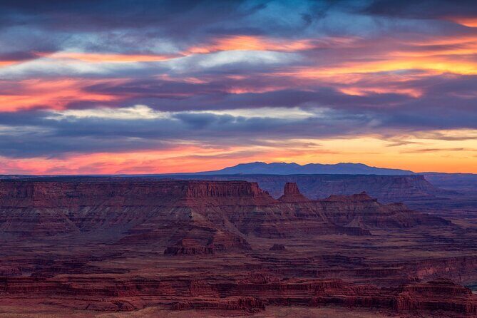 Sunset in Canyon Country Airplane Tour- 60 Min - Who Should Consider This Tour?