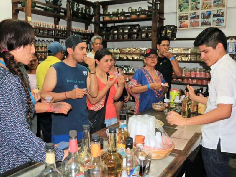 Sunset in Huatulco and pairing: Mezcal and Tlayuda - Discovering Huatulco at Night: Sunset, Tlayuda, and Mezcal