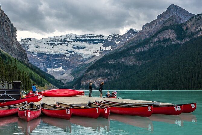 Sunset in Moraine and Lake Louise Tour at 6:00 pm - Exploring the Sunset in Moraine and Lake Louise Tour