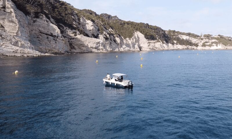 Sunset in Private Boat with wine, ibérico Gourmet 2 hours - FAQ