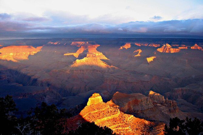 Sunset in the Grand Canyon from Sedona - An Immersive Day with Outstanding Views