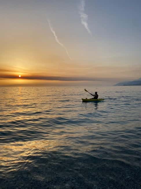Sunset kayak/Sup tour - Lukova tiny caves and Secret beaches - Key Points