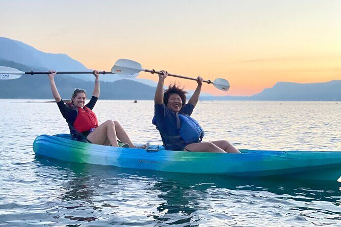 Sunset Kayaking in the Columbia River Gorge - An In-Depth Look at the Tour Experience