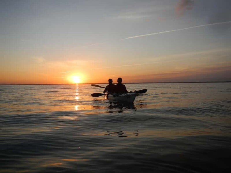SUNSET KAYAKING TRIP - MARSEILLE - An In-Depth Look at the Sunset Kayaking Experience