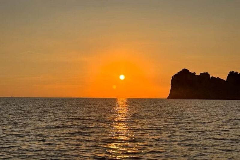 Sunset Magic: 5 Terre, La Spezia, Portovenere & Lerici Tour - Who Should Consider This Experience?
