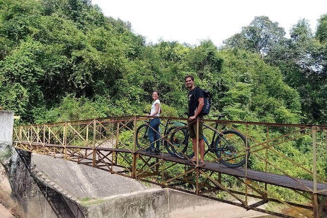 Sunset or sunrise bicycle tour around Angkor Wat and nearby temples - Authentic Feedback from Participants