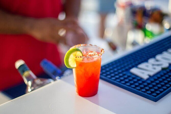 Sunset Party Cruise in Los Cabos - An In-Depth Look at the Sunset Party Cruise