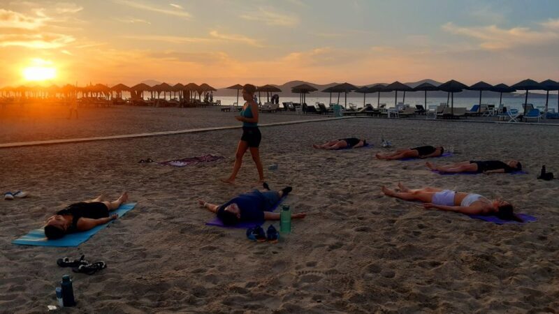 Sunset Pilates on Tigaki Beach - Key Points