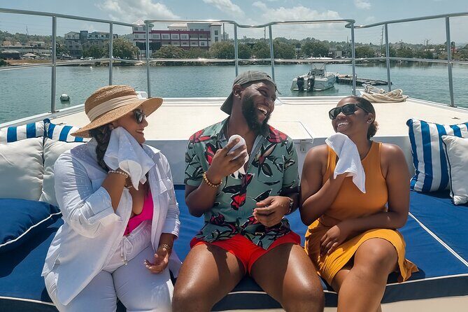 Sunset Premium 2-Hour Private Charter in Montego Bay, Open Bar - A Closer Look at What the Tour Offers