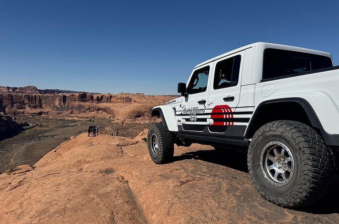Sunset Private Off-Road Jeep Tour in Moab - The Sum Up