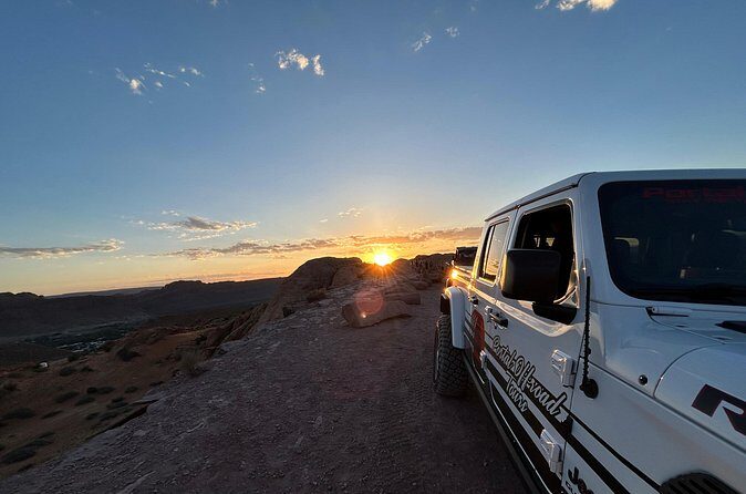 Sunset Private Off-Road Jeep Tour in Moab - FAQ