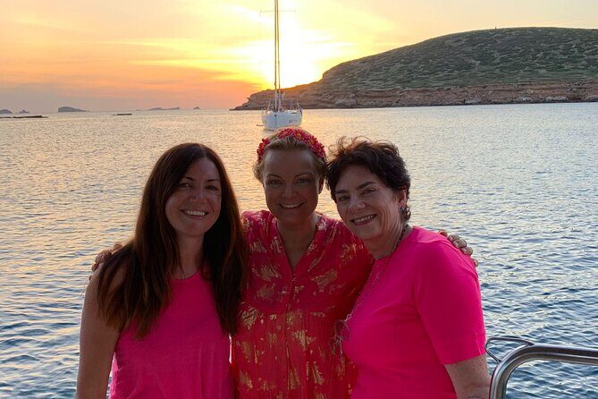 Sunset Private Sailboat Experience in Ibiza - FAQ