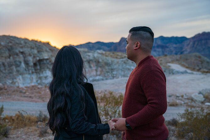 Sunset Red Rock Canyon Helicopter Tour and Champagne Toast - Authentic Experiences and Review Highlights