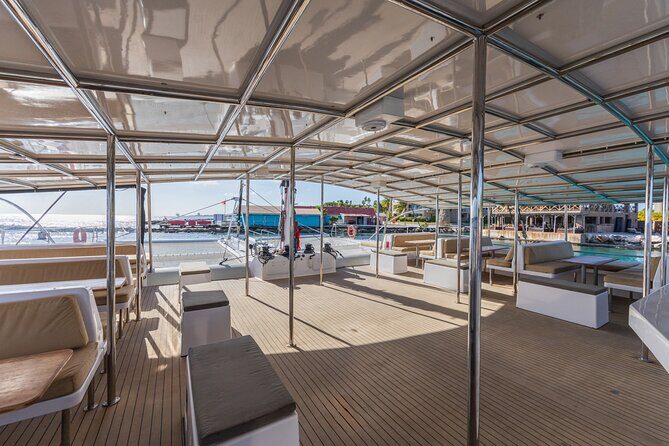 Sunset Sailing Cruise with premium drinks and bites - FAQ