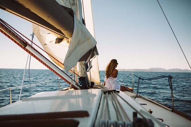 Sunset Sailing Tour on the Pakleni Islands - The Experience: What You Can Expect