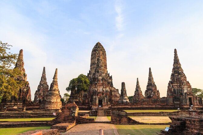 Sunset Selfie Boat Ride at Ayutthaya with A World Heritage Reside - FAQs