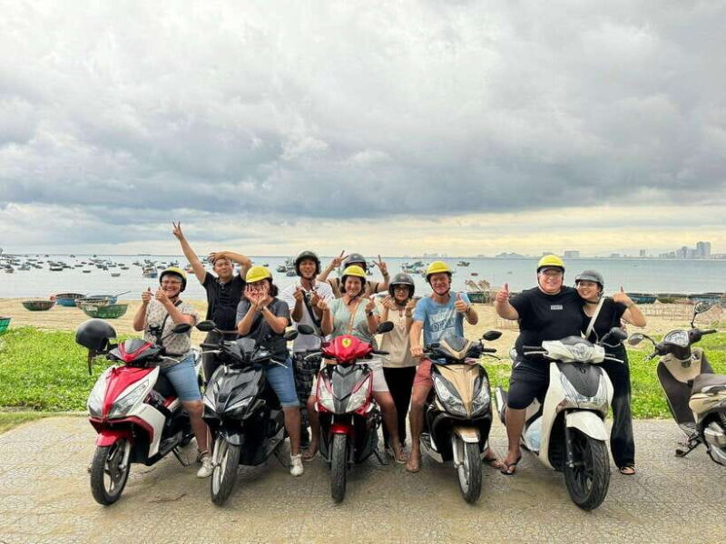 Sunset Sightseeing Cruise On Han River With Tien Sa Show - Key Points