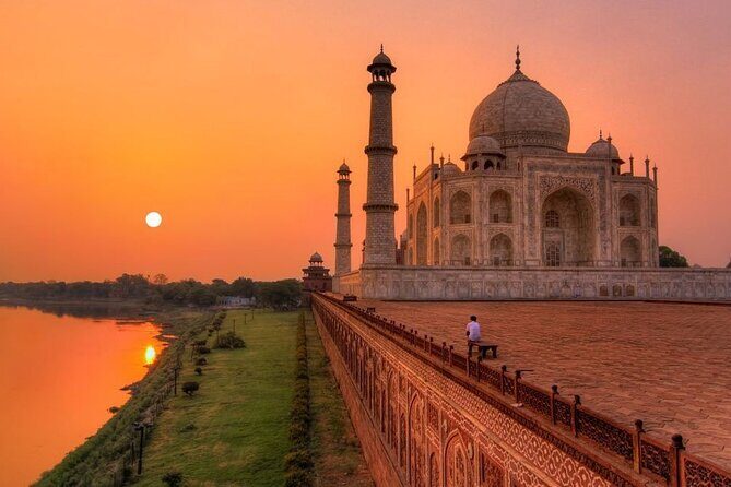Sunset Taj Mahal and Agra Fort Half-Day Private Guided Tour - An In-Depth Look at the Tour Experience