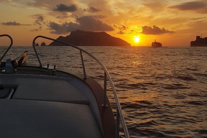 Sunset tour by private boat - Who Should Consider This Tour?
