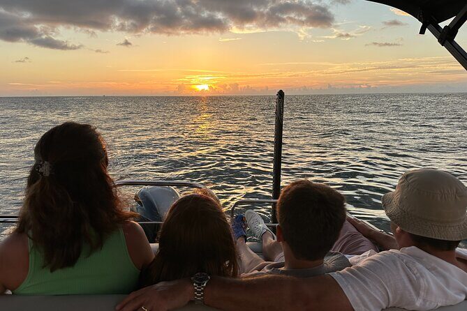 Sunset Tour in Naples Bay on a New Godfrey- All included - Who Is This Tour Best For?