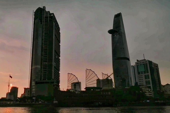 Sunset tour on SaiGon River with LUXURY SPEEDBOAT - An In-depth Look at the Saigon River Sunset Tour