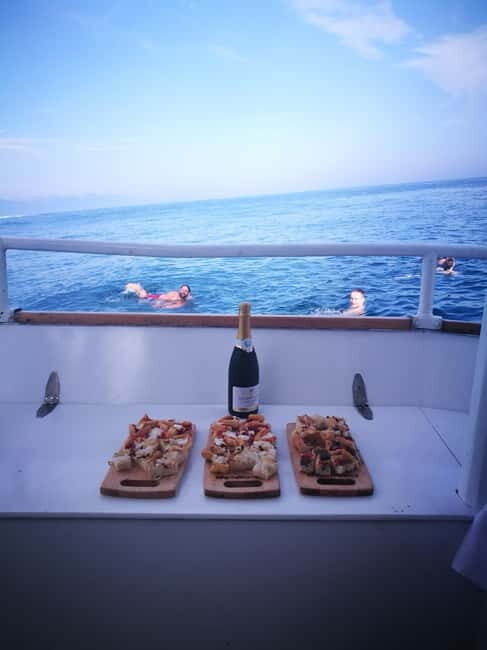 SUNSET TOUR WITH APERITIVO FROM PORTOVENERE - The Value of a Short, Intimate Experience