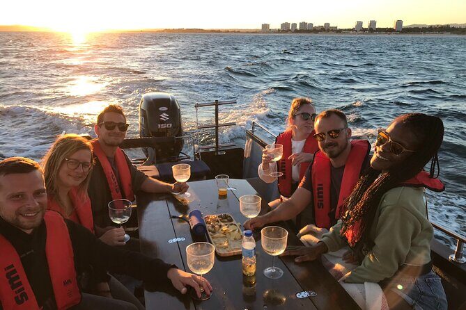 Sunset trip - Authentic Coastal Views and Local Flavors