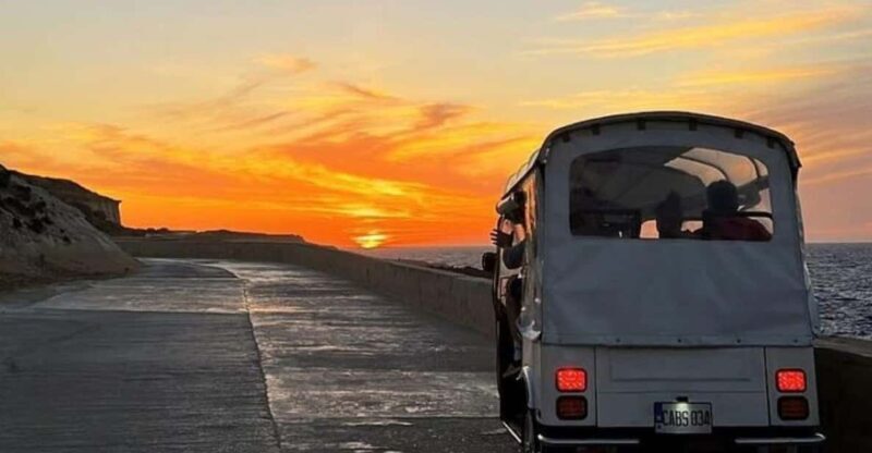Sunset Tuk Tuk Tour in Gozo & Blue Lagoon (Comino) - Comino and Blue Lagoon: The Heart of the Day