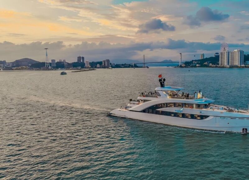 Sunset View & Halong Bay Night Trip - Dining on Luxury Yacht - Summary of Who Will Love This Experience