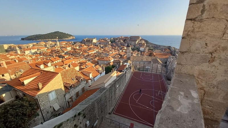 Sunset Wall Walk: 75-Minute Guided Tour & Free Exploration - The Sum Up