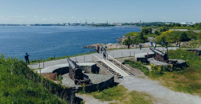 Suomenlinna: Private Tour with an Authorized Guide - The Sum Up