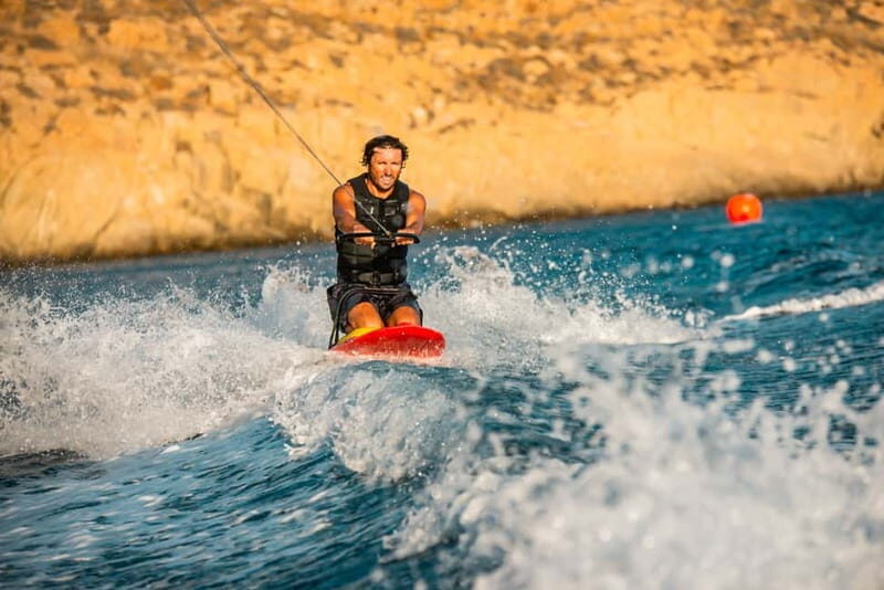 Super Paradise Beach: Kneeboarding Experience - Key Points