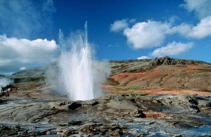 SuperSaver: Small Group Golden Circle Tour + Silfra Snorkeling - Key Points