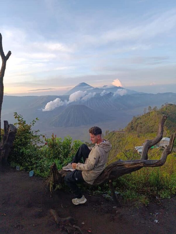 Surabaya/Malang: Bromo, Tumpak Sewu, & Malang 4-Day Tour - Key Points