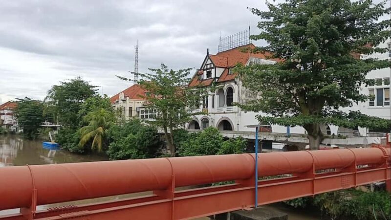 Surabaya: Old Town Walking Tour - Whats the Experience Like?