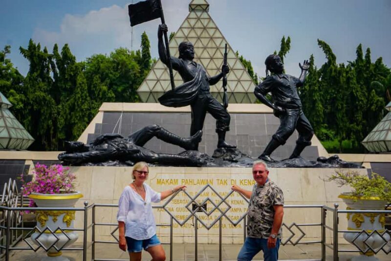 Surabaya Private Tour with Local Cuisine - An Introduction to Surabaya’s Sights and Stories