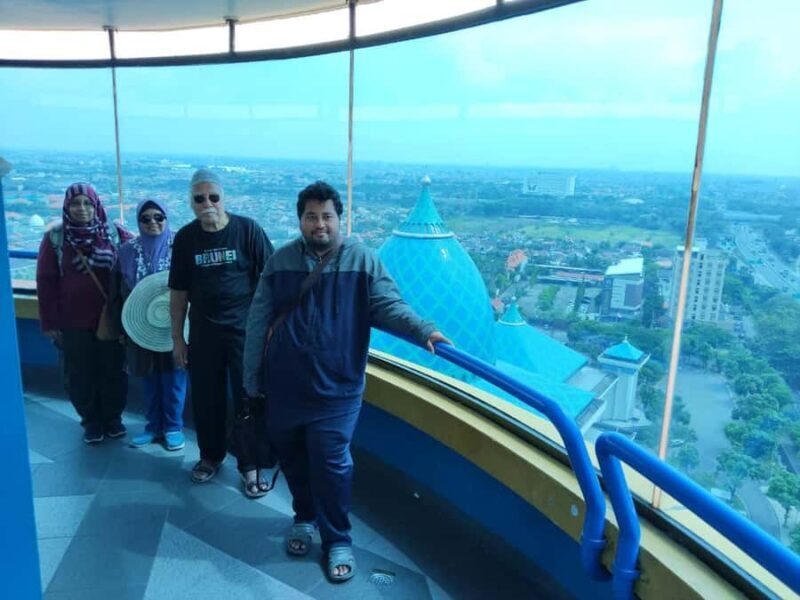 Surabaya Private Tour with Lunch - Frequently Asked Questions