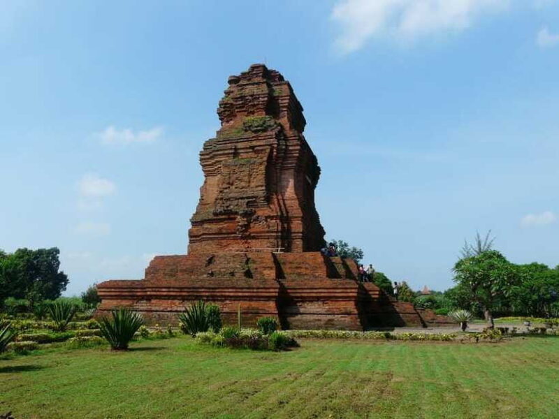 SURABAYA SHORE TOURS : TROWULAN AND SURABAYA SIGHT SEEING - The Sum Up: Why Choose This Tour?