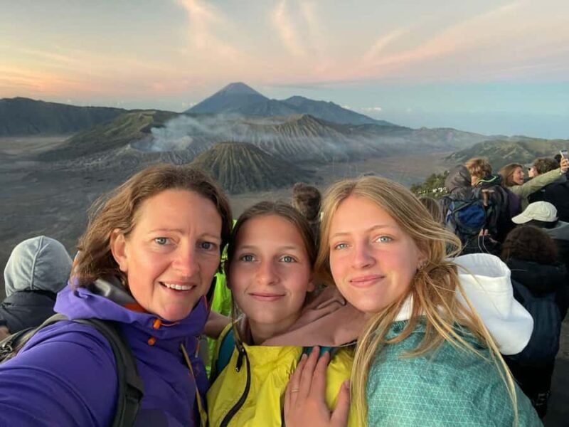 Surabaya to Yogyakarta: 5-Day Private Java Highlights Tour - Exploring Surabaya, Malang, and the Start of Your Journey