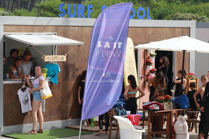 Surf Lesson for Beginners - Private Groups - The Beach and the Conditions