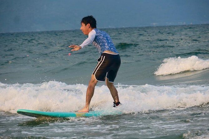 Surf Lessons - The Experience in Detail: What to Expect and Why It Matters