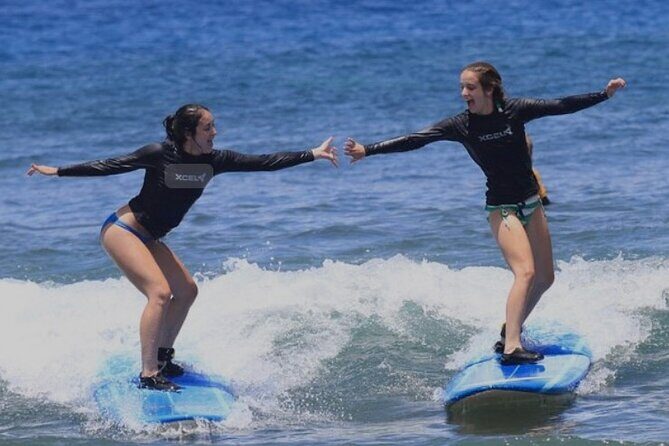 Surf lessons for beginners in Waikiki - A detailed look at the Waikiki beginner surf lesson