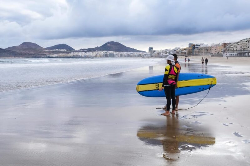 Surf lessons in Las Canteras Beach - An Overview of Surf Lessons in Las Canteras Beach