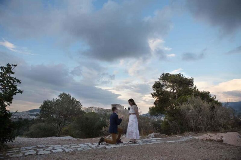 Surprise Proposal Photoshoot in Athens - Who Should Consider This Experience?
