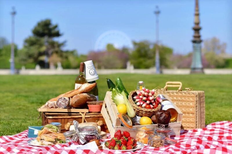 Surprise Proposal Picnic - Paris Proposal Planner - Key Points