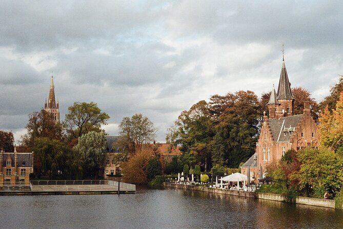 Surprise Walk of Bruges with a Local - An In-Depth Look at the Experience