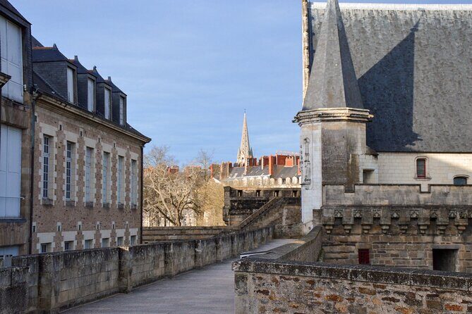 Surprise Walk of Nantes with a Local - Key Points