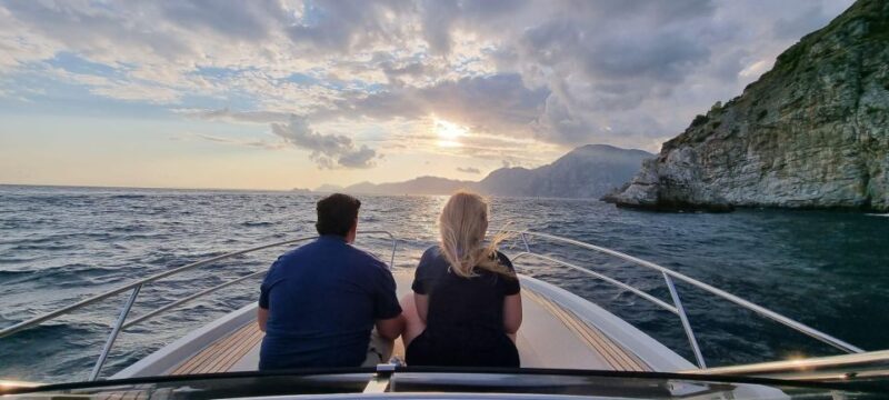 Surprise your other half with a fiery, romantic sunset - Key Points