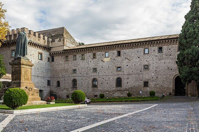 Surroundings of Rome on Vespa - An Authentic Spin Around Rome and Beyond